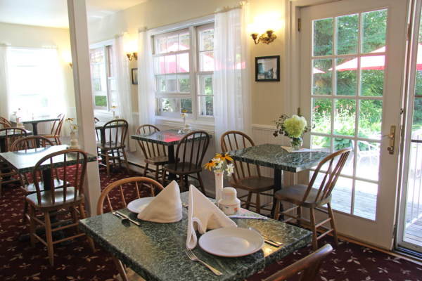 Door County Lodging - Bed and Breakfast Resort | Eagle Harbor Inn